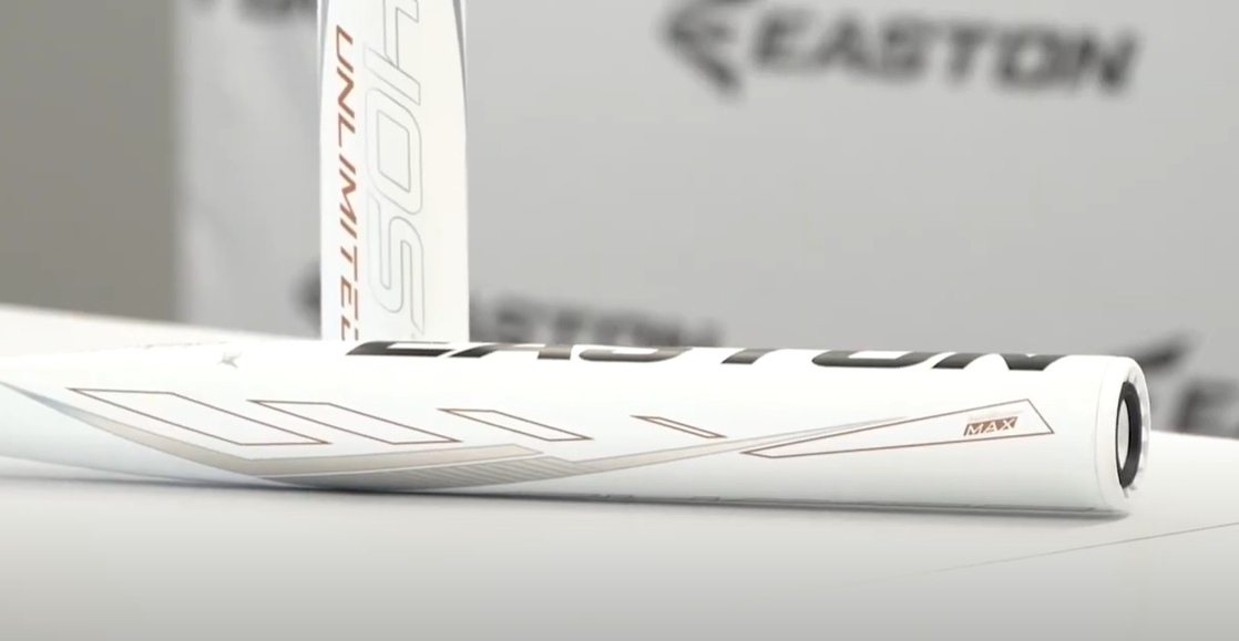 Softball vs. Baseball Bat: What’s the Difference? - SportProfy